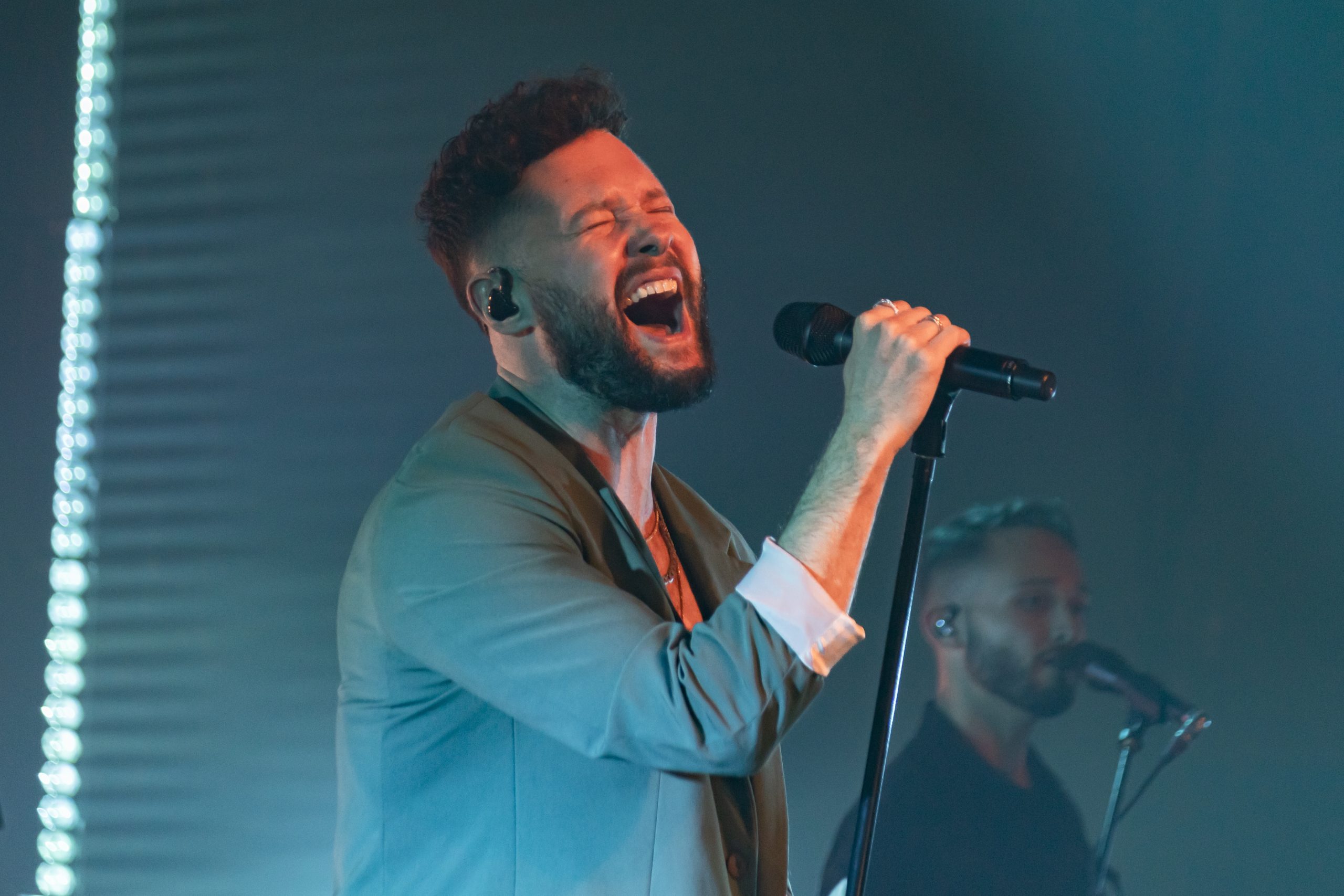 Live Review: Calum Scott / Mitch James – 3Olympia Theatre, Dublin 30.09 ...