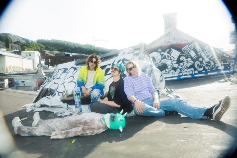 News: Lazy Queen release new single '4th Contact' - Backseat Mafia