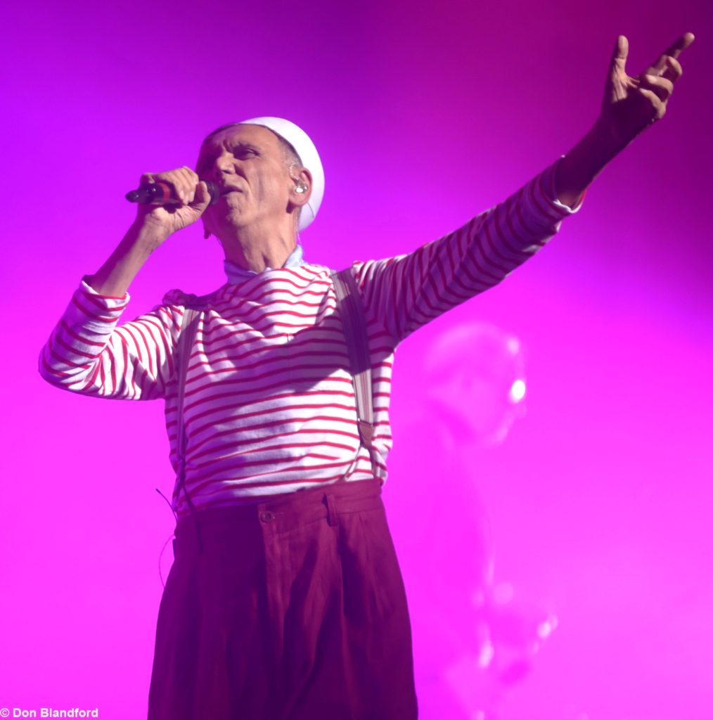 Live Review: Dexy’s Midnight Runners – The London Palladium, London 20. ...